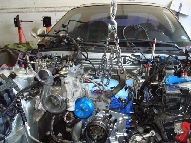 Banzai Racing (Morais RX-7 Engine Installation)