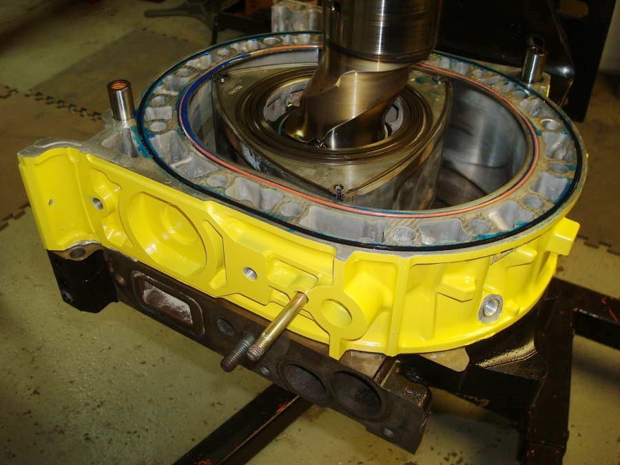 Banzai Racing (Henselmeier13B Renesis Engine Rebuild)