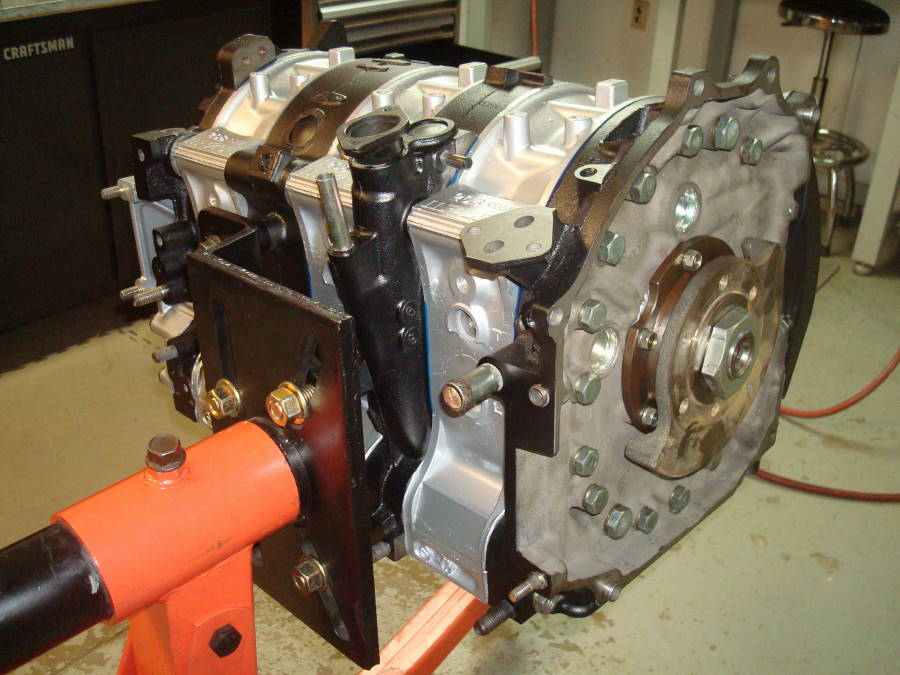 Banzai Racing (Oliviera 20B Engine Rebuild)