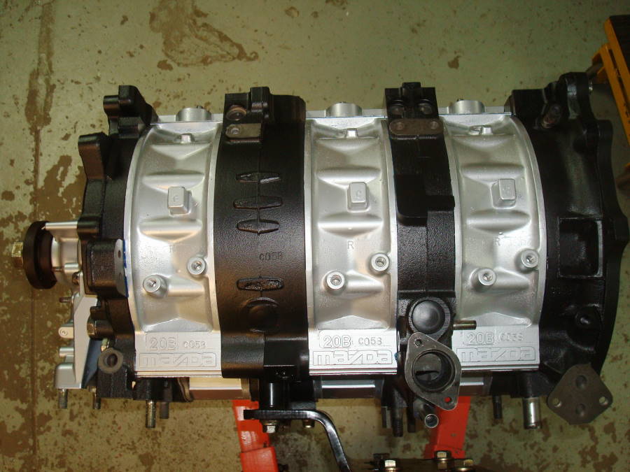 Banzai Racing (Oliviera 20B Engine Rebuild)