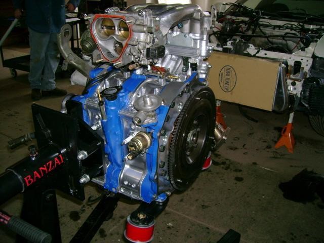 Banzai Racing Salmonowicz RX-7 Engine Installation)